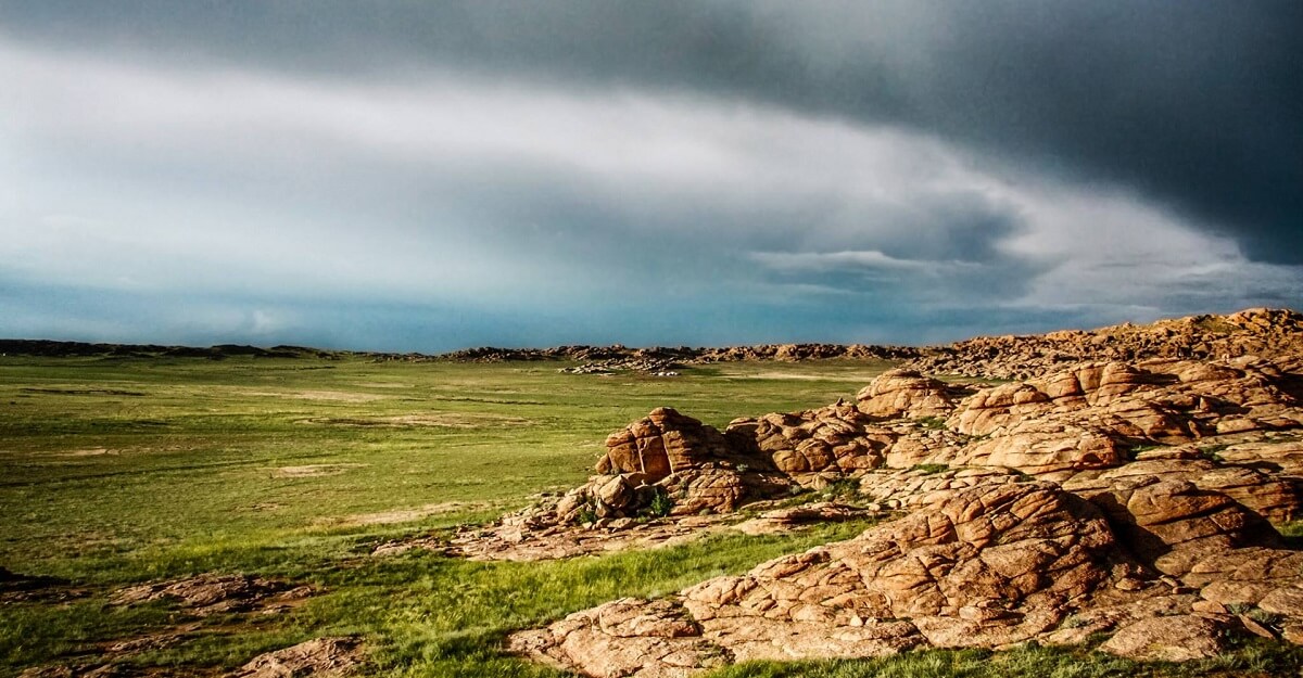 Baga Gazriin Chuluu: Mongolia's Ancient Granite Formations - Discover Altai