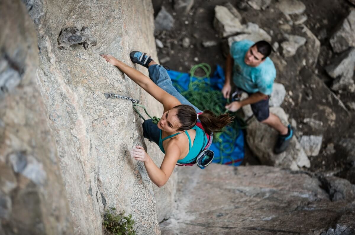 Mountain Climbing Risks: Exploring the Challenges and Safety Measures ...