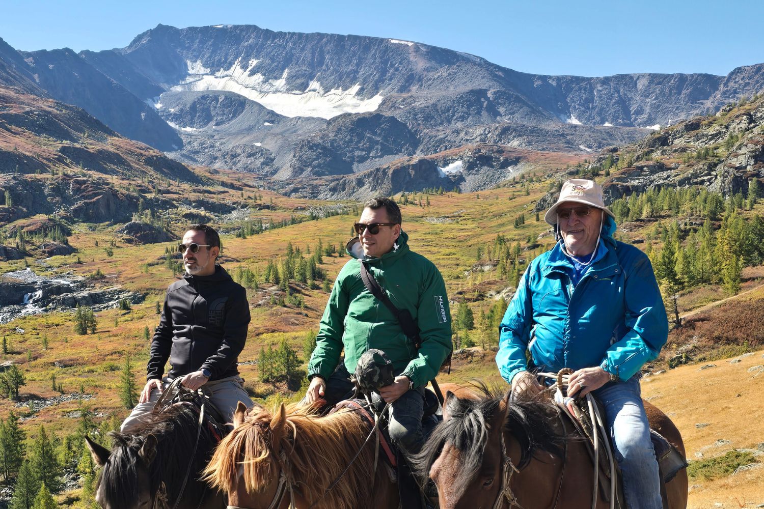 mongolian travel company - Discover Altai